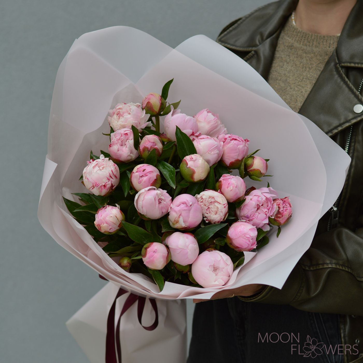 Buchet de bujori roz (L) - Livrare flori în Chișinău | MoonFlowers